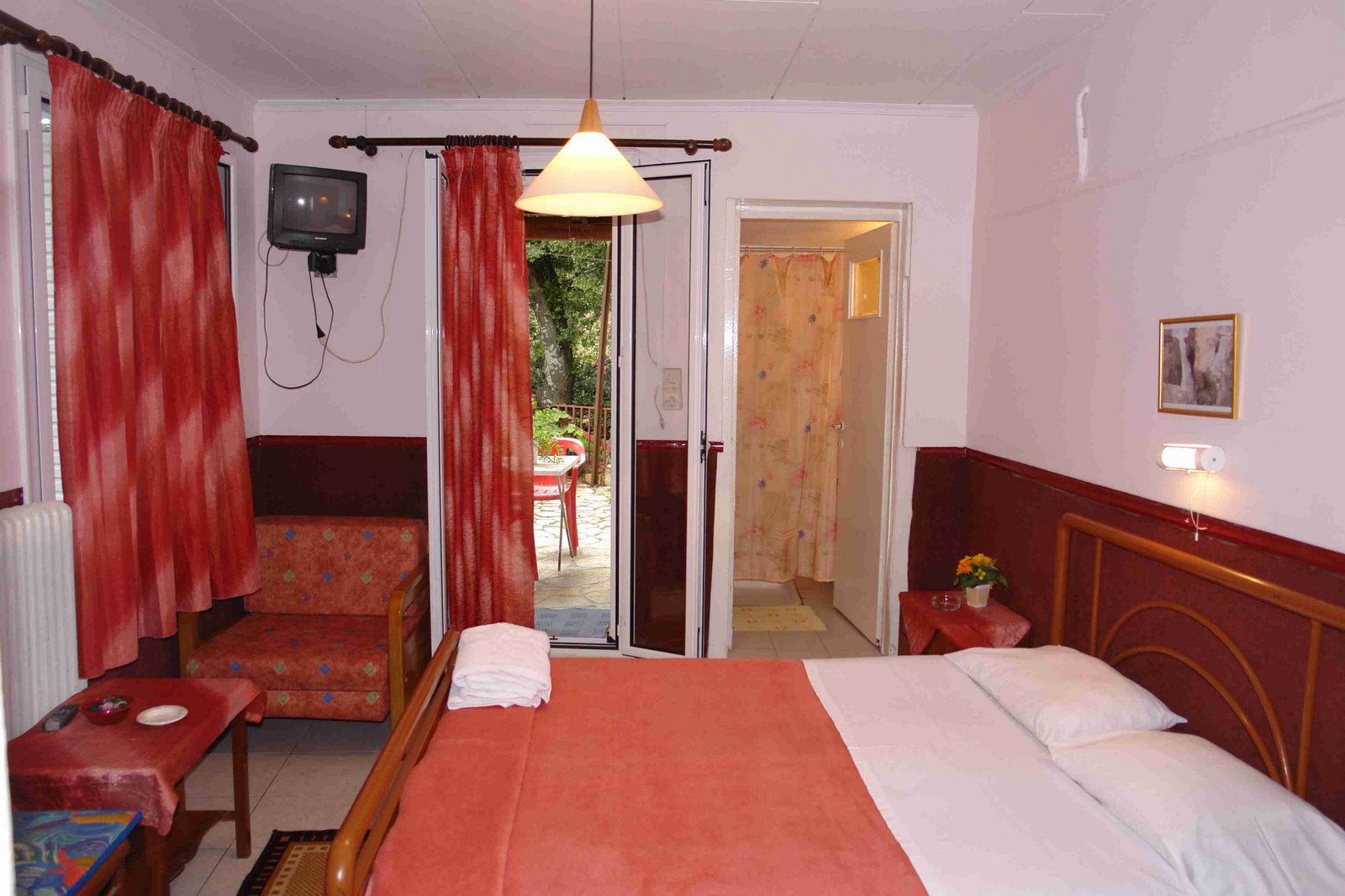 ROMANTZO - ΤΑΒΕΡΝΑ ΚΑΤΩ ΖΑΧΛΩΡΟΥ ΚΑΛΑΒΡΥΤΑ