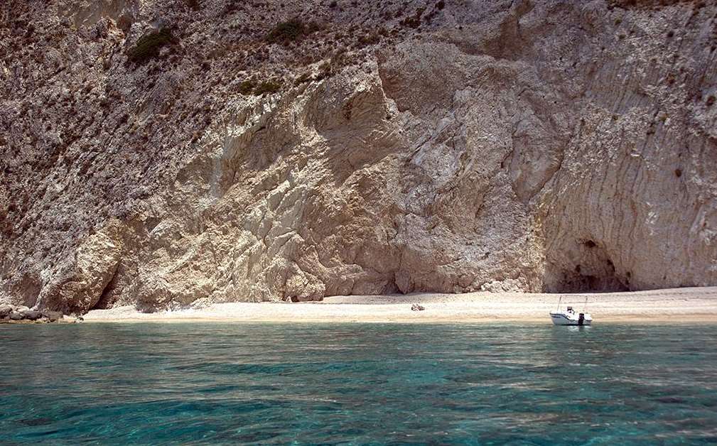 Ampelaki Boat - Ενοικιάσεις Σκαφών Περιηγήσεις Παλαιοκαστρίτσα