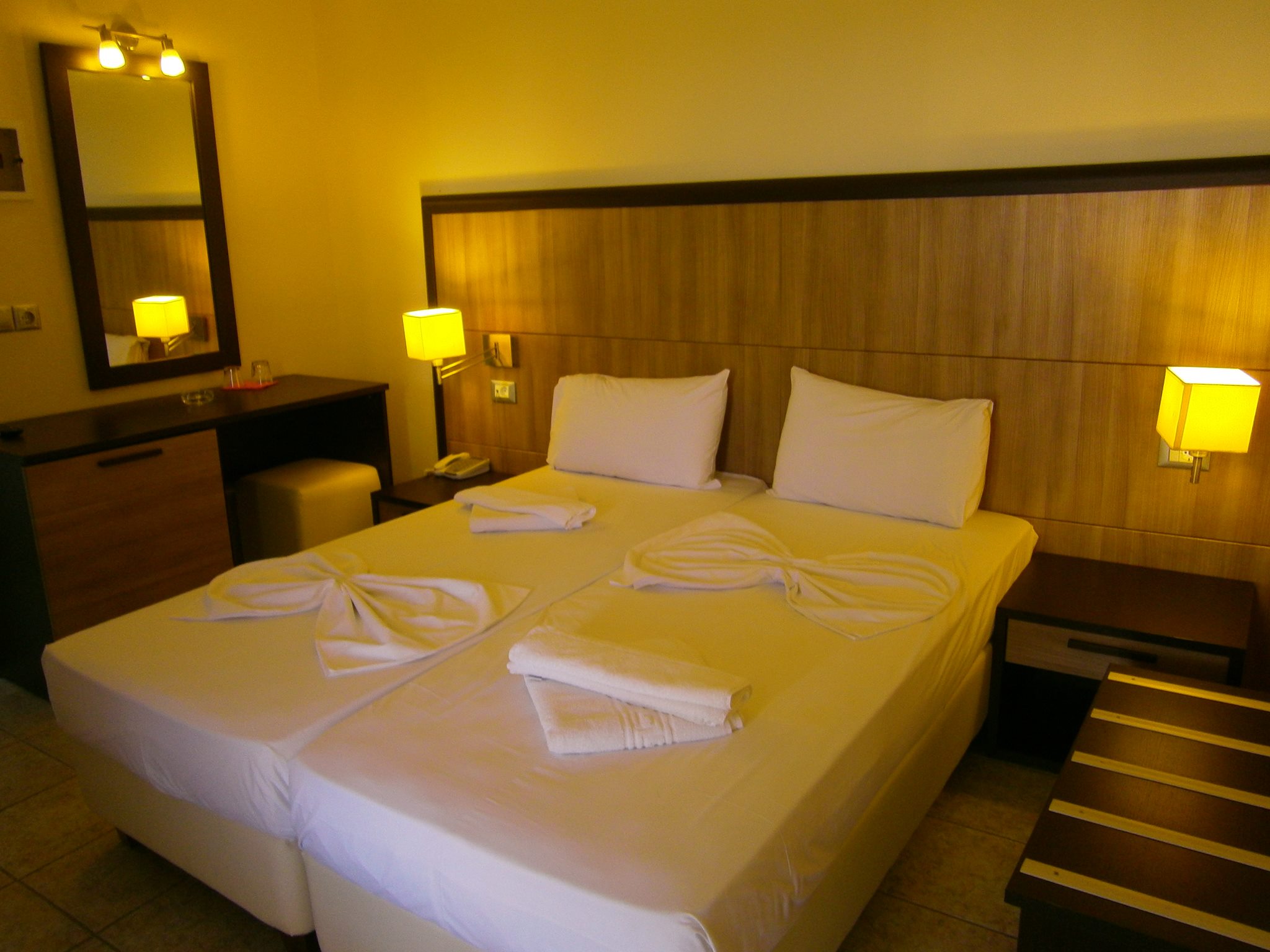 KAIAFAS LAKE HOTEL - ΚΙΖΗΛΗΣ ΚΩΝΣΤΑΝΤΙΝΟΣ