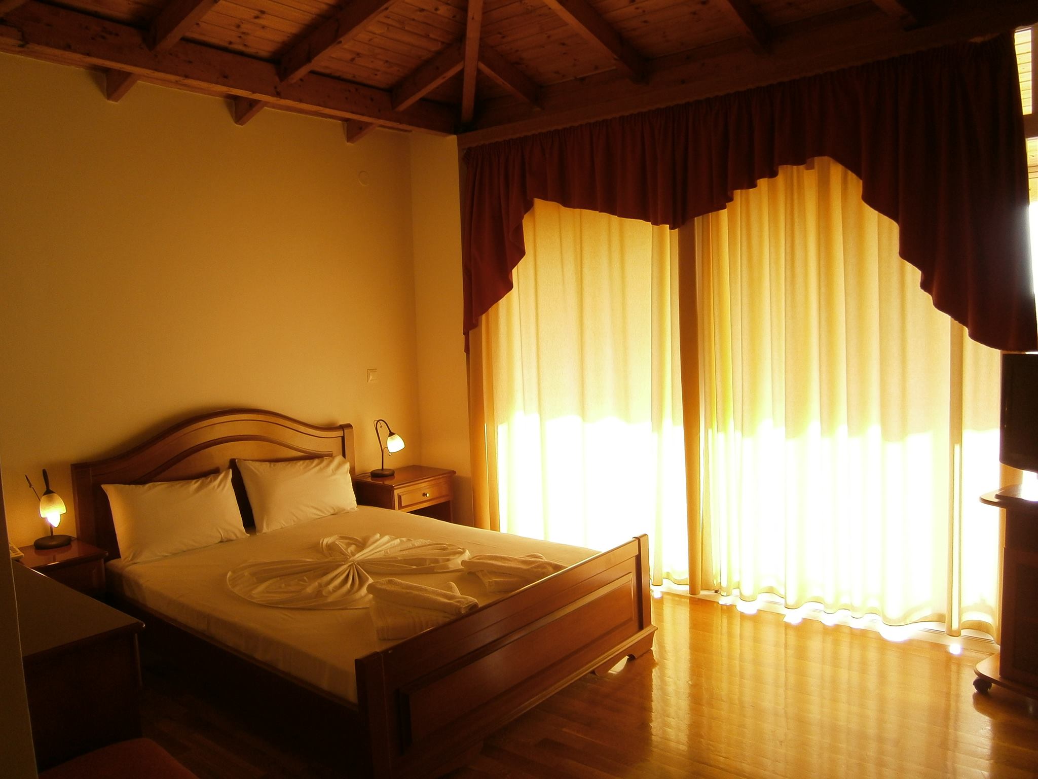KAIAFAS LAKE HOTEL - ΚΙΖΗΛΗΣ ΚΩΝΣΤΑΝΤΙΝΟΣ