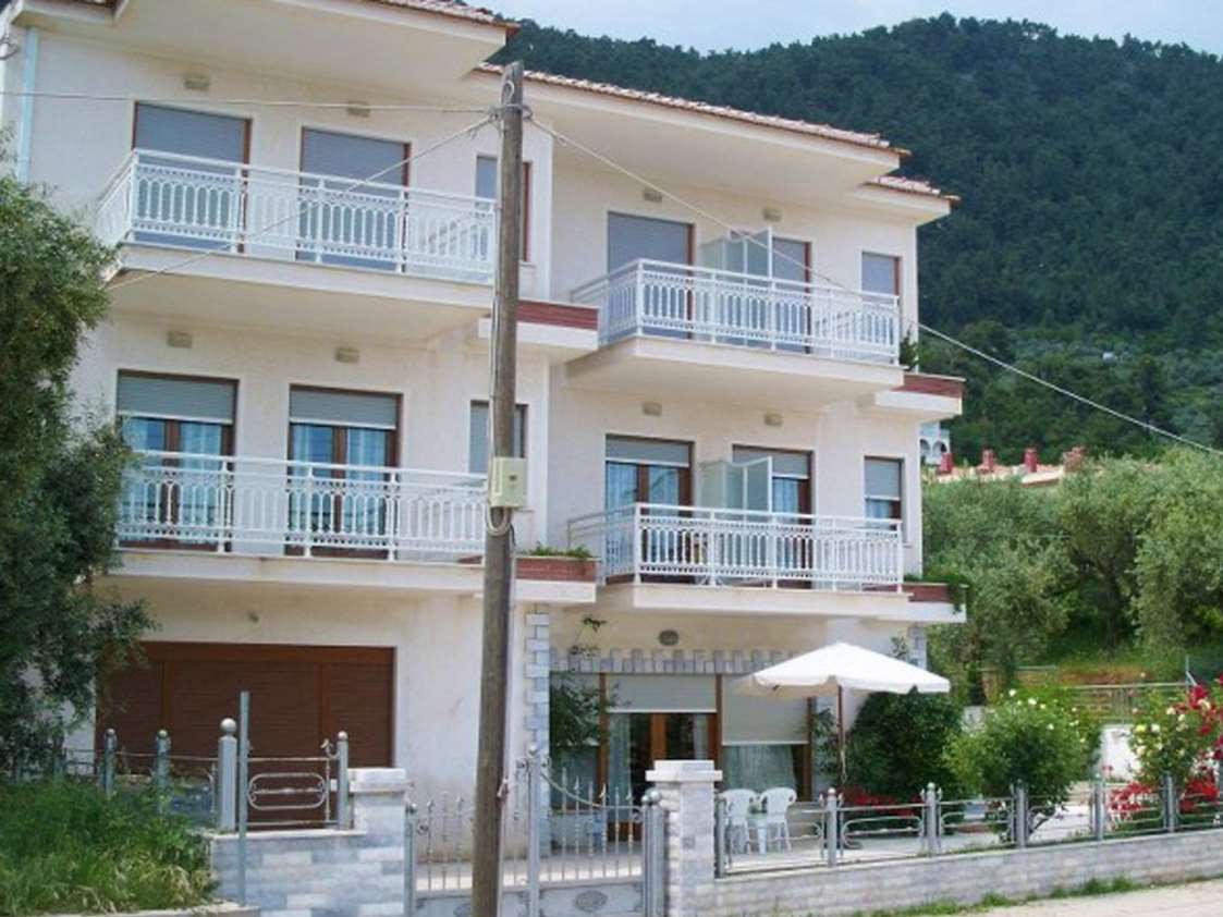 STUDIOS SOTI - ΓΕΩΡΓΑΛΑΣ ΝΙΚΟΛΑΟΣ