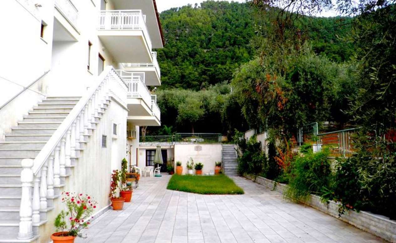 STUDIOS SOTI - ΓΕΩΡΓΑΛΑΣ ΝΙΚΟΛΑΟΣ