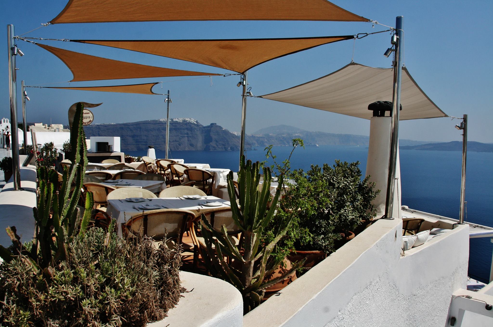 Feredini Restaurant - Gourmet Εστιατόριο Οία Σαντορίνη