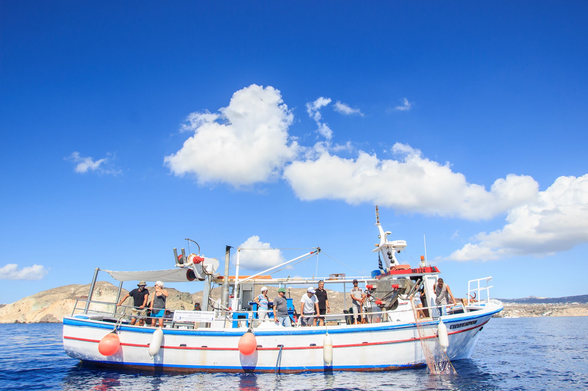 Giorgaros Fishing Tours - Περιηγήσεις Για Ψάρεμα Σαντορίνη