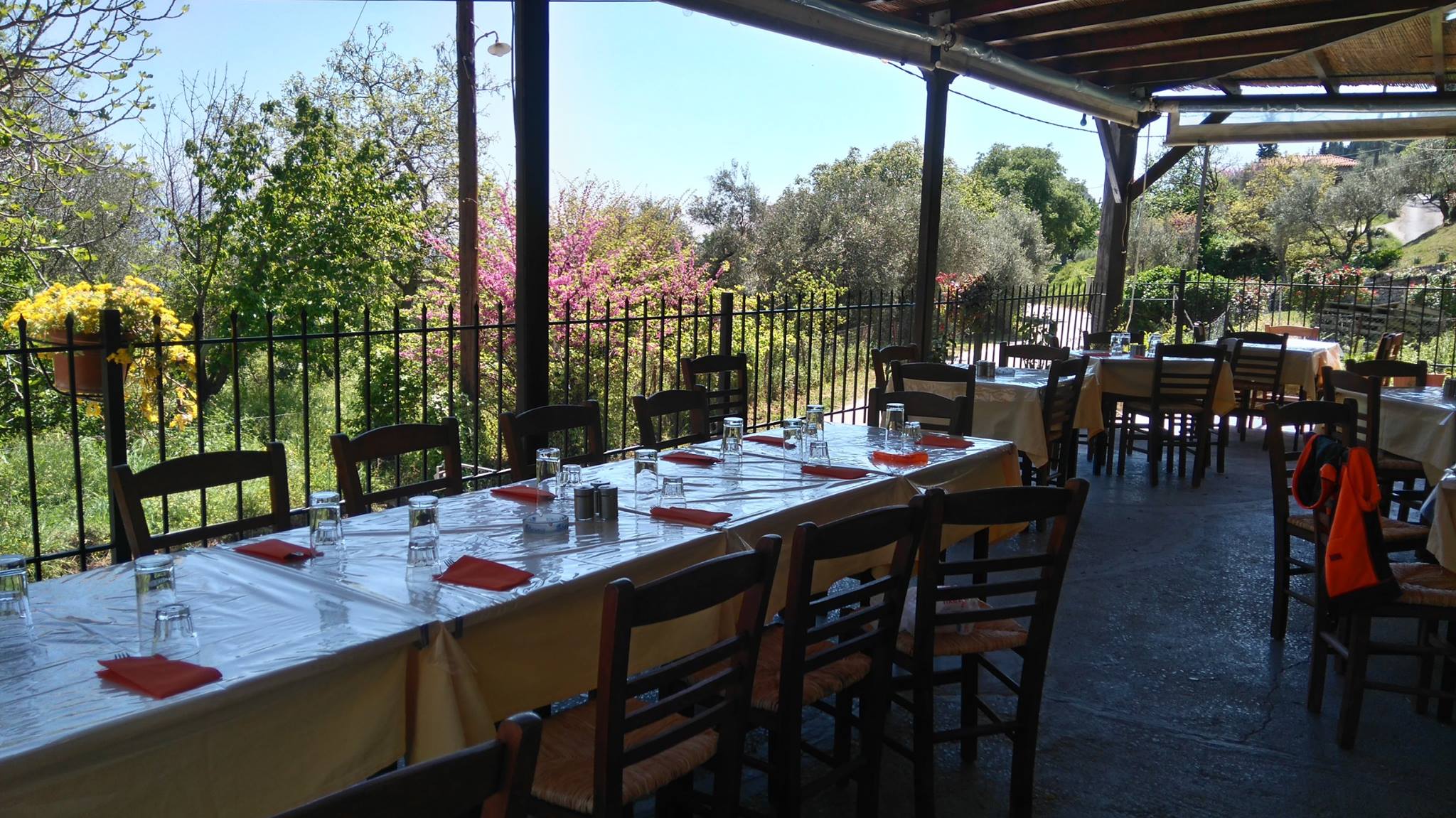Pikoulianika Tavern - Ταβέρνα Κρεατικά Πικουλιάνικα