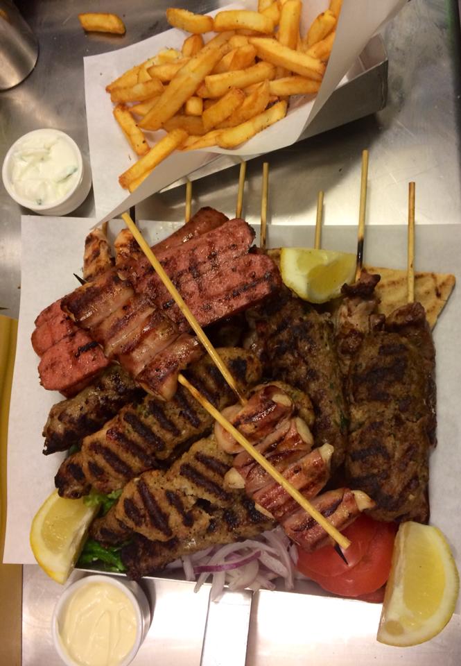 Kalamaki & Biftekaki - Σουβλατζίδικο Νεάπολη Εξάρχεια