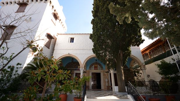 Ιερά Μονή Παναγιάς Χρυσολεόντισσας Αίγινας - Μοναστήρι Αίγινα