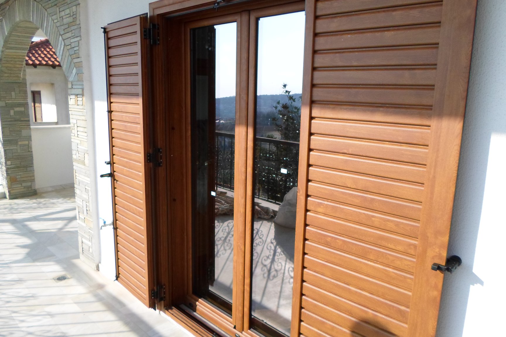 Alutrust - Κουφώματα Αλουμινίου Εύοσμος Σταυρούπολη