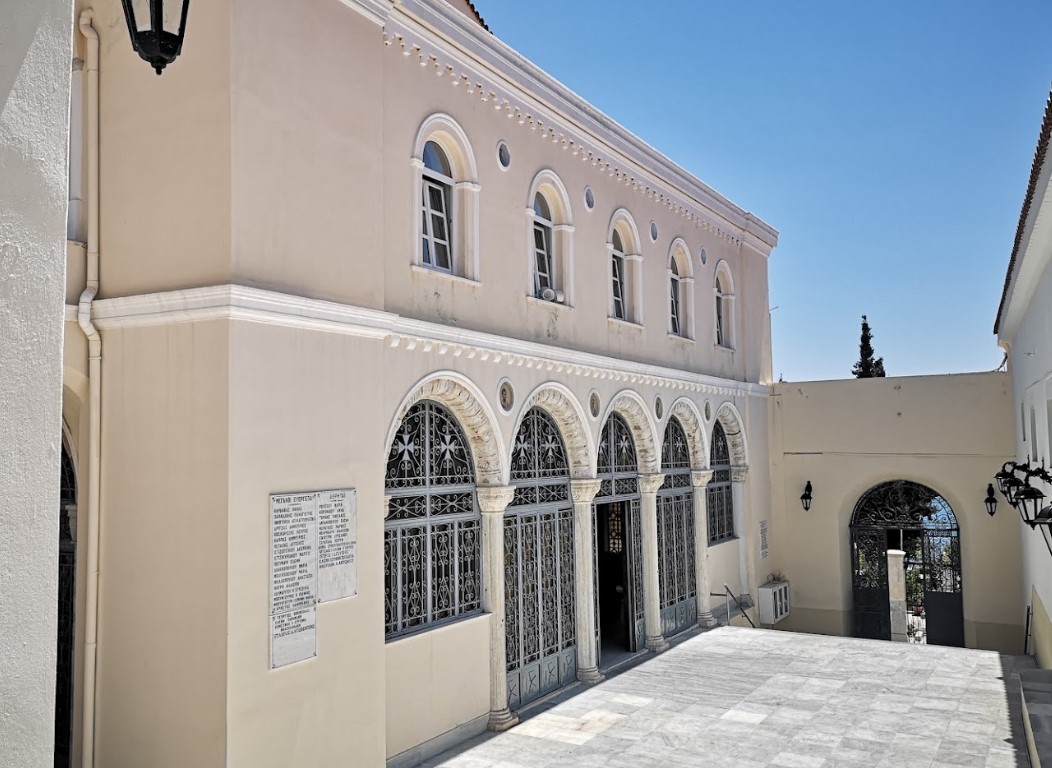 Ιερός Ναός Κοιμήσεως Θεοτόκου Ερμούπολη Σύρος