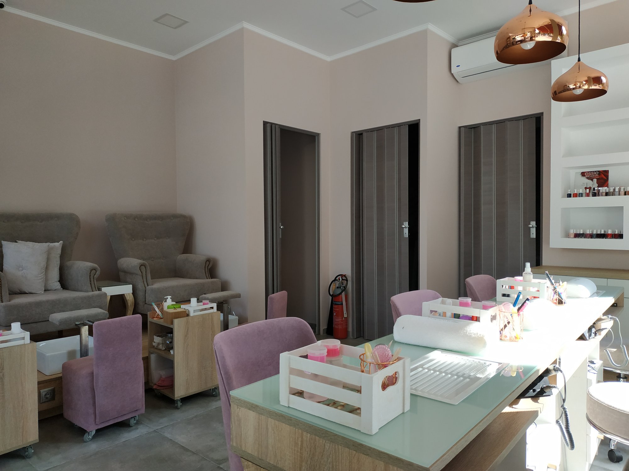 Shine Nails Corner