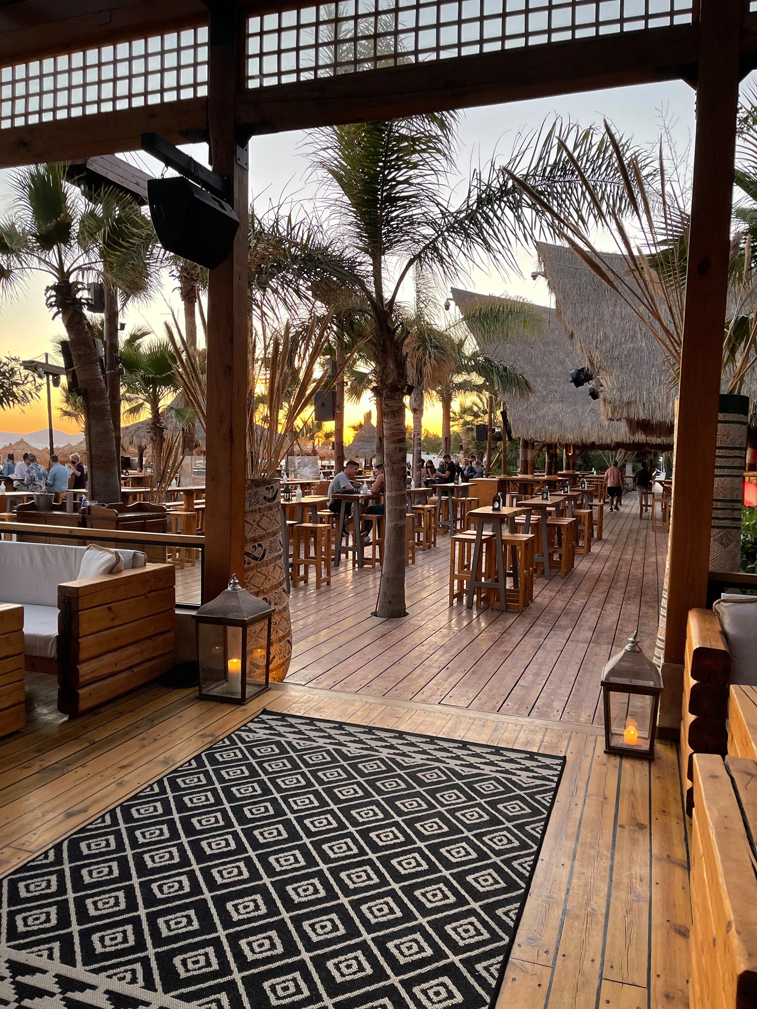 Bolivar Beach Bar - Night Club Beach Parties Άλιμος