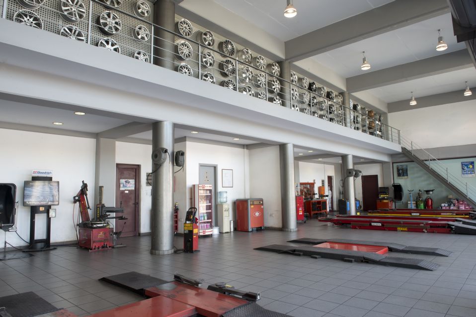Ελαστικά Χύτας Center - 24ωρο Κινητό Συνεργείο Ελευσίνα