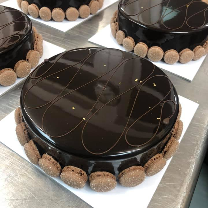 Ζαχαροπλαστείο La Ruche Patisserie - Γλυκά Τούρτες Μεταμόρφωση
