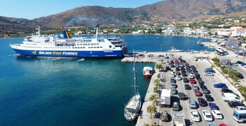 George Mandarakas - Luxury Taxi Services Andros