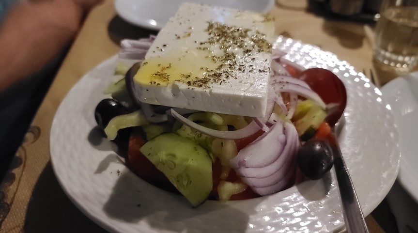 Τσιπουράδικο Ταξίμι - Μεζέδες Ποικιλίες Καλαμπάκα