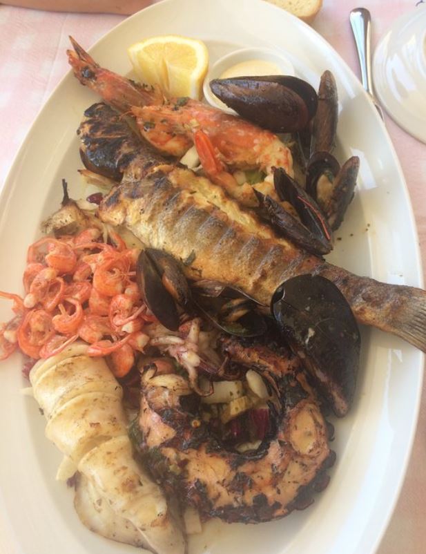 Odyssia Restaurant - Εστιατόριο Θαλασσινών Σύμη
