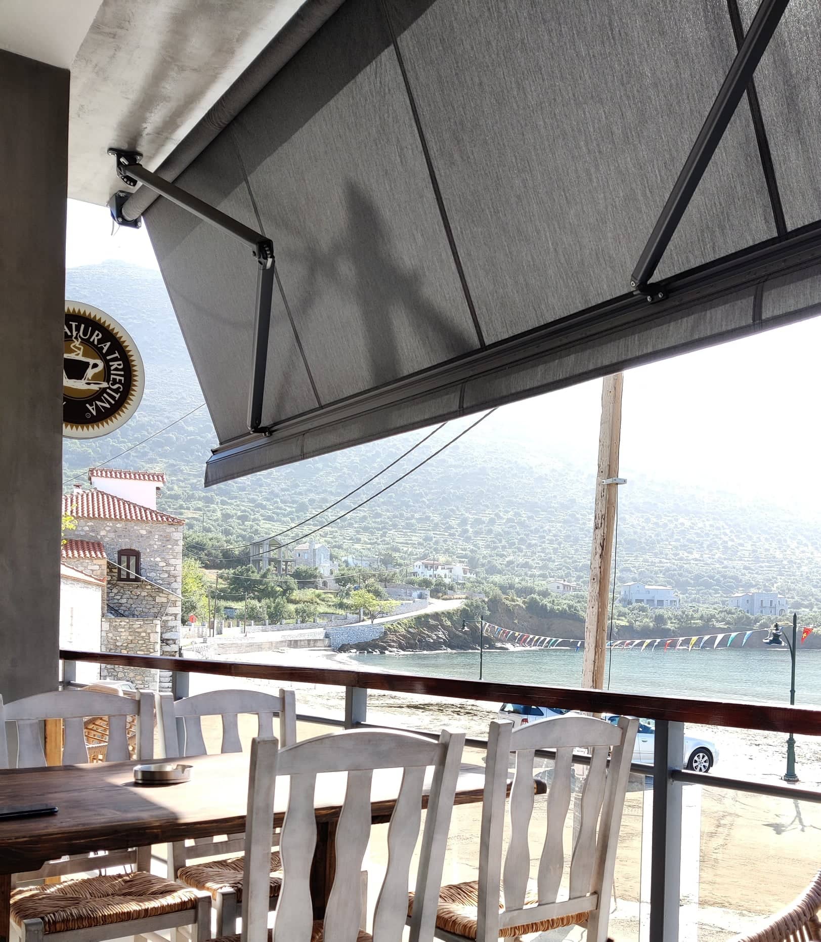 Crown Cafe - Πρωινό Brunch Καφές Κότρωνας Μάνη