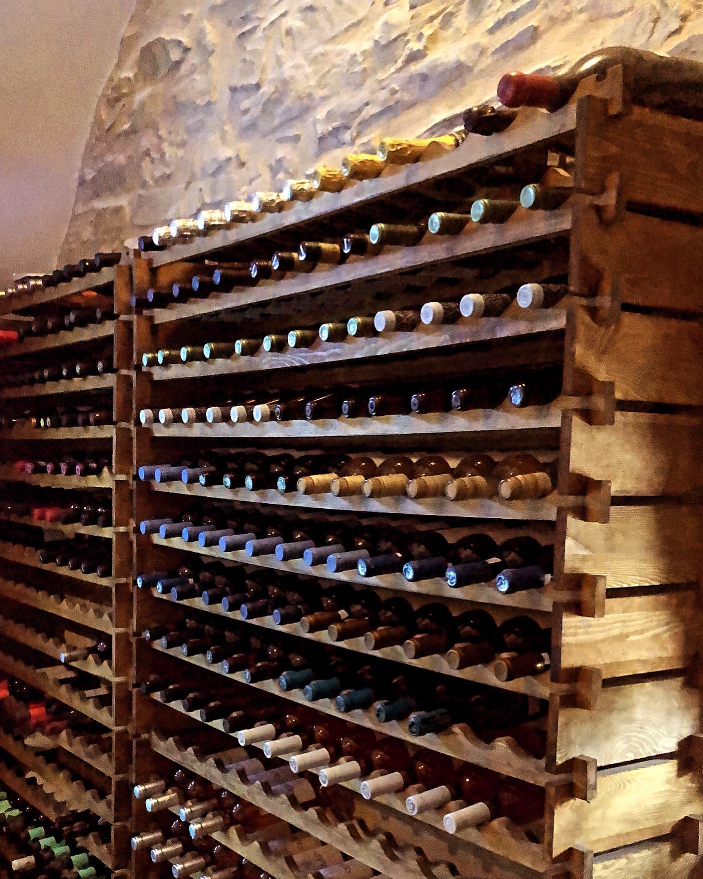 Matapan Wine Bar Restaurant - Φαγητό Ποτό Άλικα Μάνη