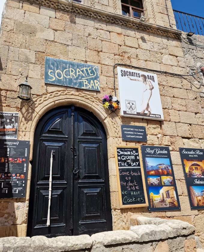 Socrates Rock Bar - Νυχτερινή Διασκέδαση Λίνδος