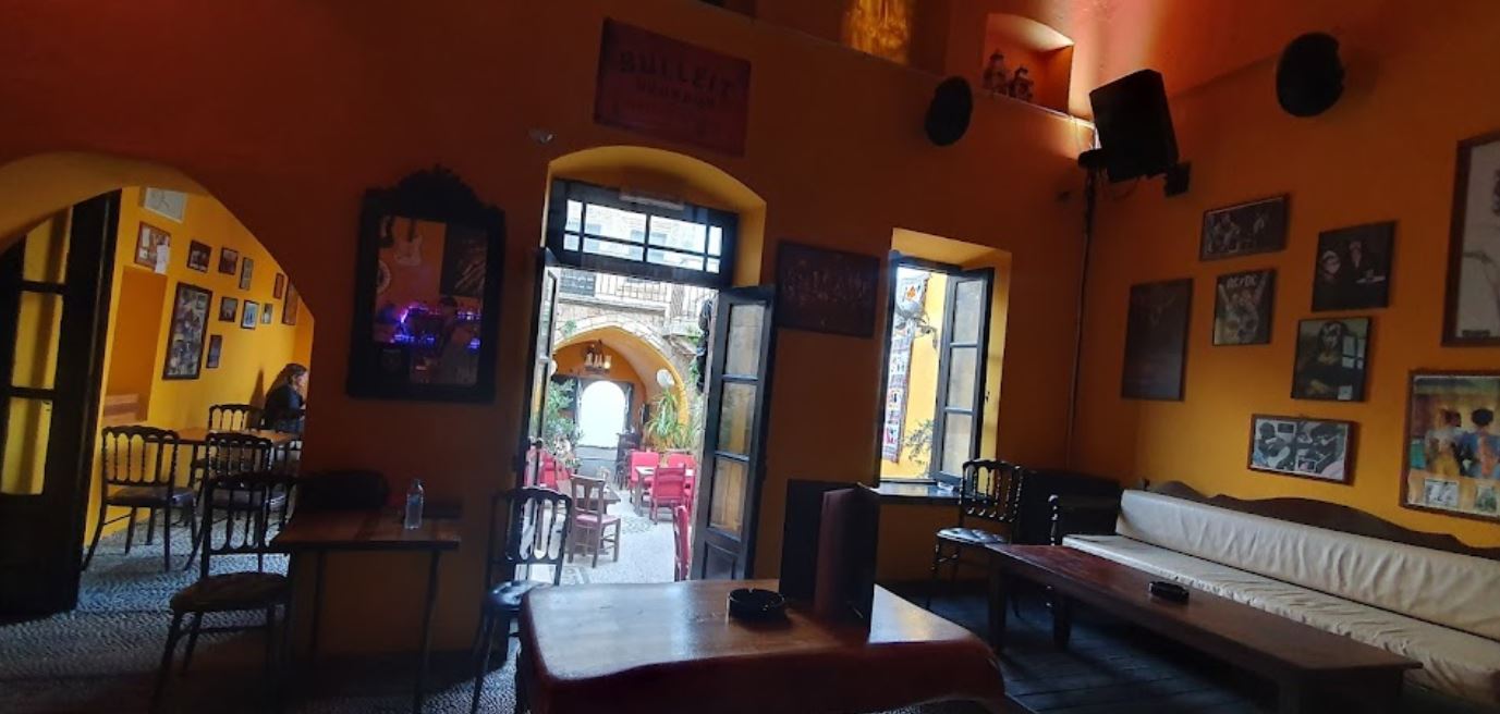 Socrates Rock Bar - Νυχτερινή Διασκέδαση Λίνδος