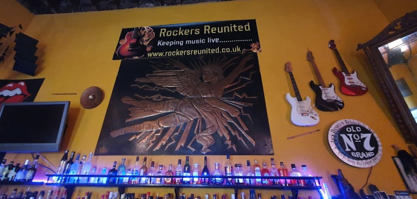 Socrates Rock Bar - Νυχτερινή Διασκέδαση Λίνδος