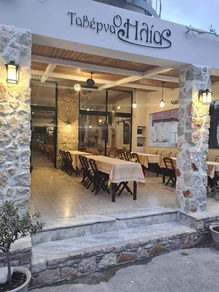 Ταβέρνα Ηλίας - Παραδοσιακή Τοπική Κουζίνα Έμπωνας
