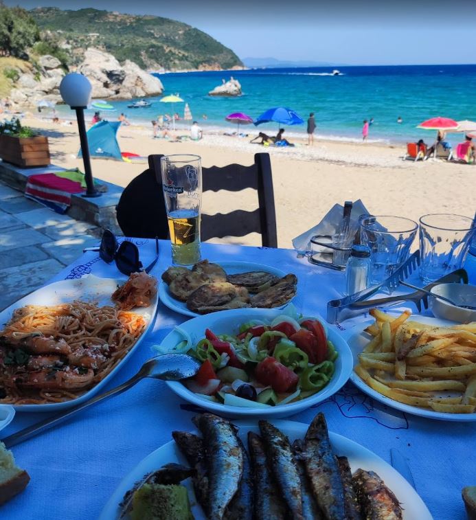 Πλάτανος - Εστιατόριο Θαλασσινών Μικρό Μαγνησίας