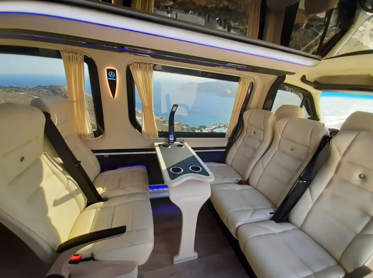 ArtCar - 24h Minivan Transfers Mykonos