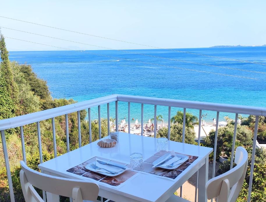 Sea View Restaurant Dionysos - Φαγητό Μπαρμπάτι