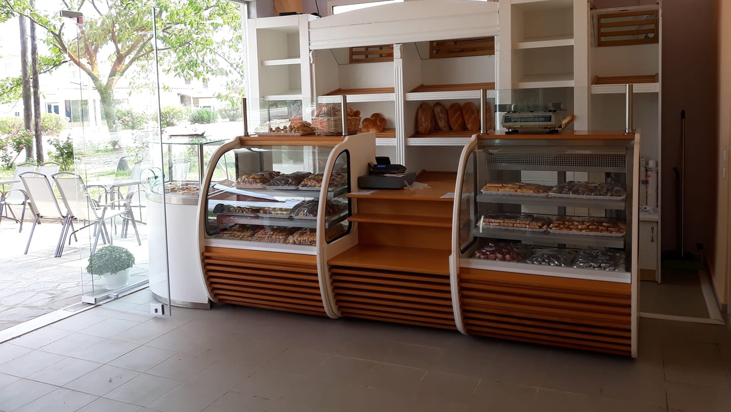 Bakery Tzouras - Αρτοποιείο Ζαχαροπλαστείο Σταυρός