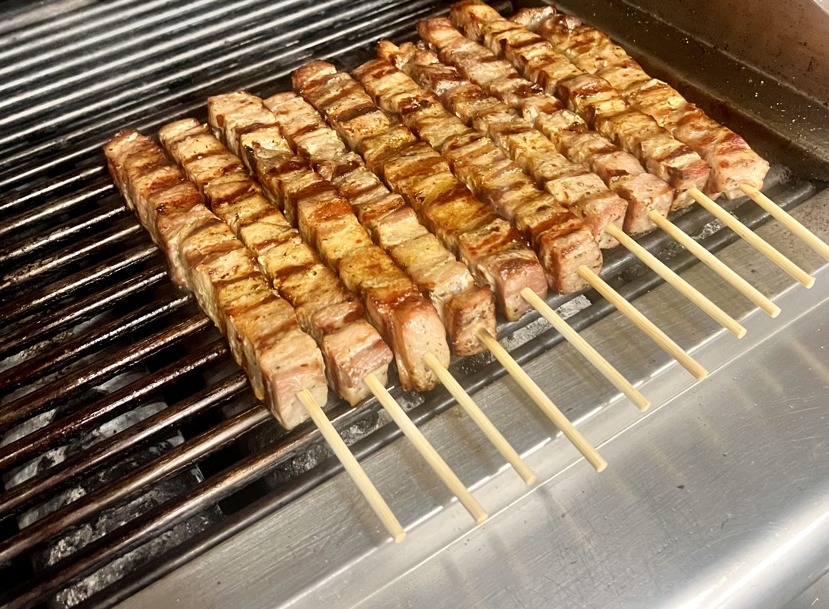 Ψητοπωλείο Ενα Στα Ορθια - Σουβλάκια Delivery Στυλίδα