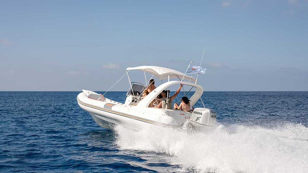 Latchi Pleasure Boats - Boat Rentals Polis Chrysochous