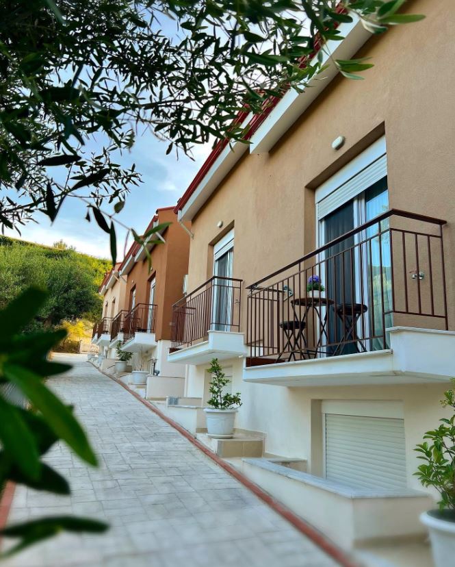 Valery Apartments - Οικογενειακά Διαμερίσματα Πευκοχώρι