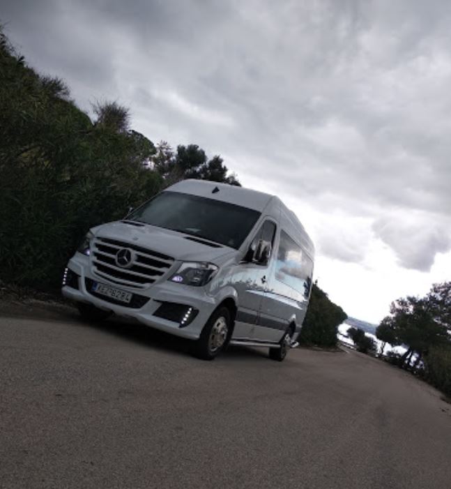Kouloumpis - Private Mini Bus Transfers Argostoli Kefalonia