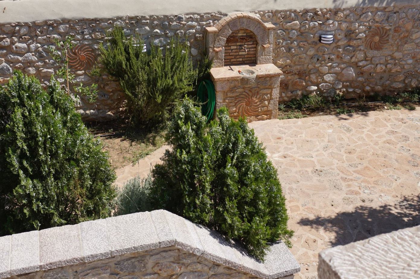 Kleopatra House - Διαμονή Κατοικία Διακοπών Λεωνίδιο
