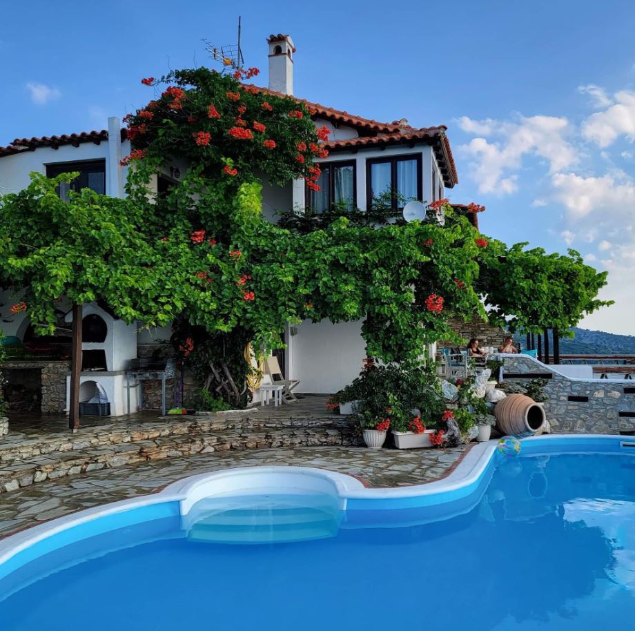 Διαμονή Villa Erifili - Πολυτελής Βίλα Διακοπών Σκιάθος