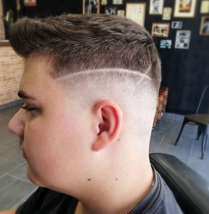 Black Bird Barber Shop - Ανδρικό Κούρεμα Λεπτοκαρυά