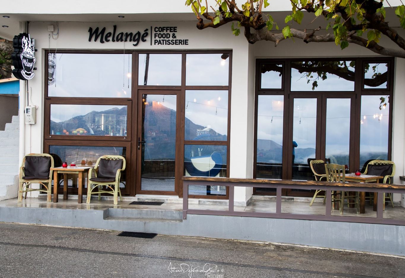 Melange Cafe Restaurant - Φαγητό Σνακ Γλυκό Καφές Αξός