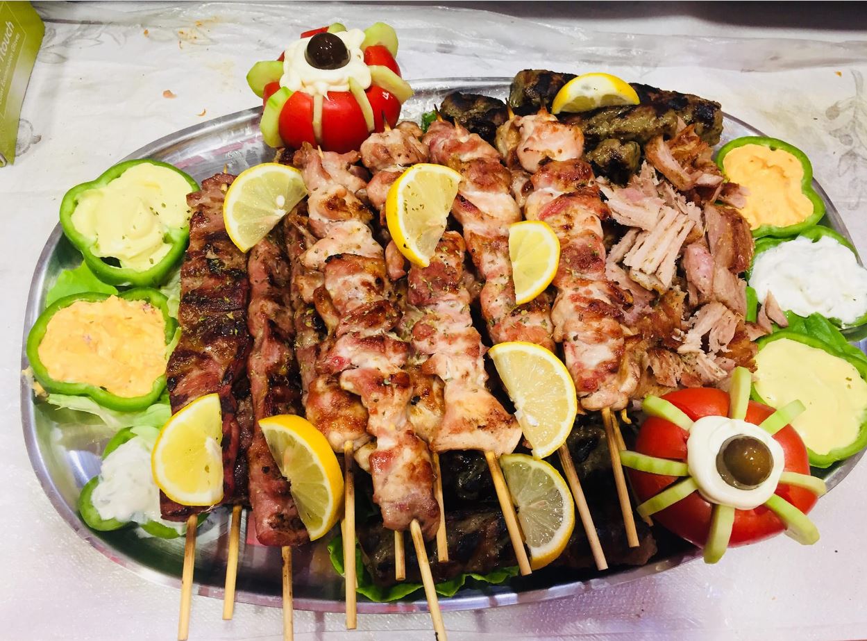 Ψητοπωλείο Ο Γιώργος - Μερίδες Σουβλάκια Delivery Νέα Μάκρη