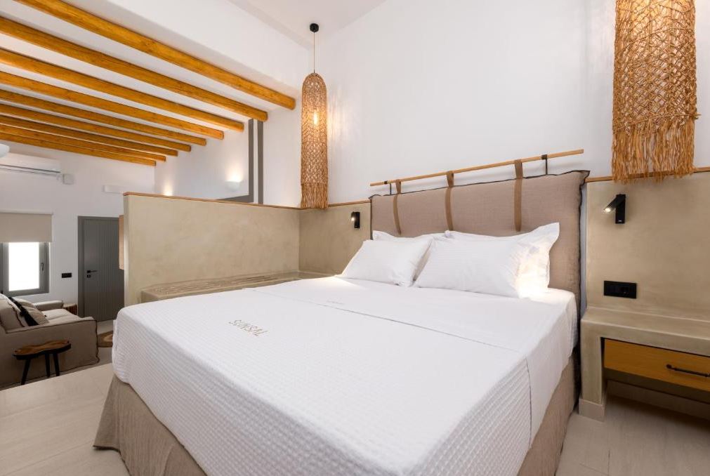 SunSal - Luxury Studios For Couples Families Naoussa Paros