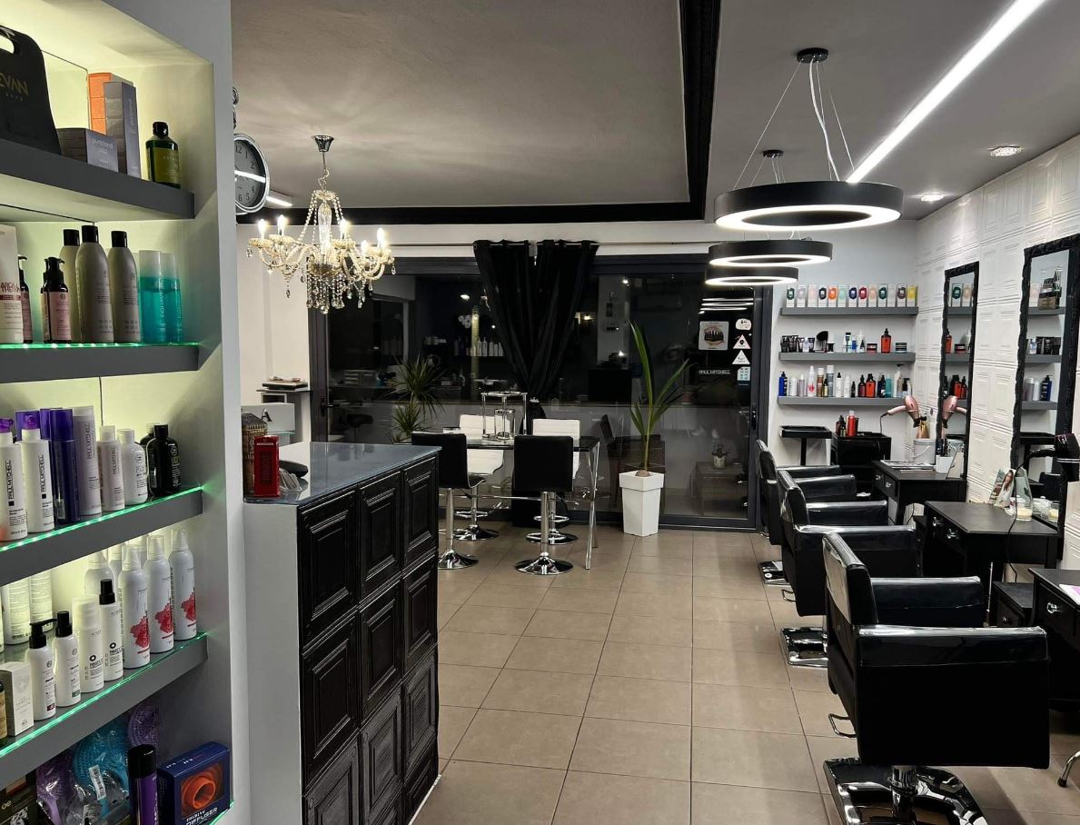 Noelia Hair Salon - Γυναικείο Κούρεμα Χτένισμα Πεύκα Ρετζίκι