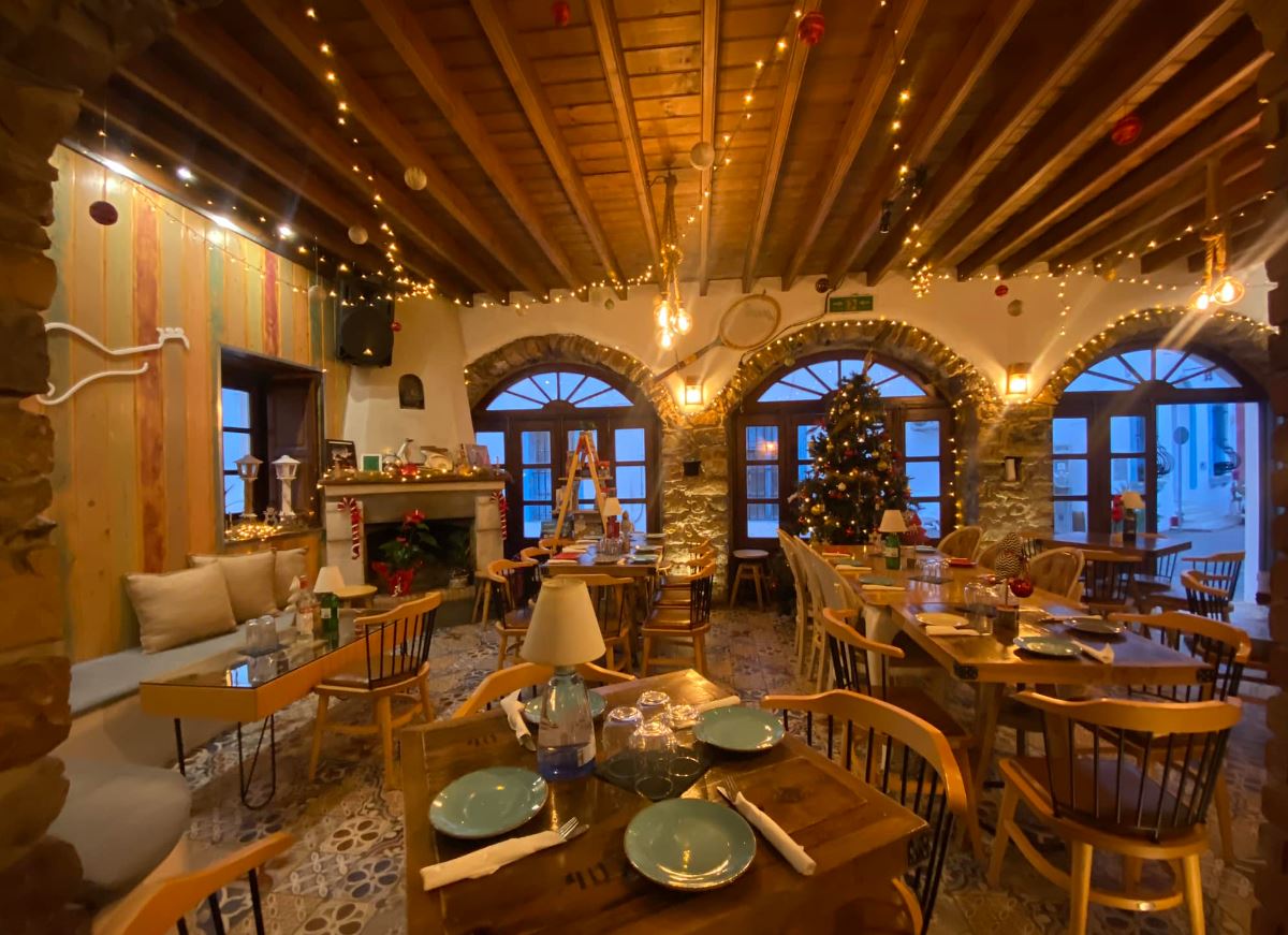 Ρετρό Cafe Bar - Καφές Ποτό Cocktails Αγία Μαρίνα Λέρος