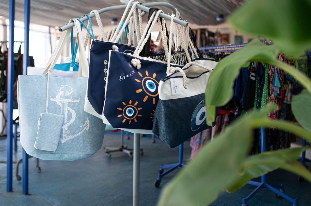 Cello - Παραθαλάσσια Καφετέρια Μίνι Μάρκετ Σελιανίτικα