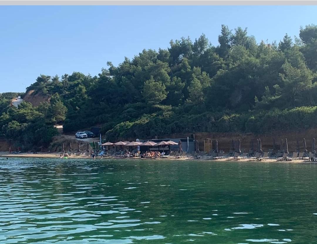 Chilka Beach Bar - Καφές Cocktails Στην Παραλία Νέα Ποτιδαία