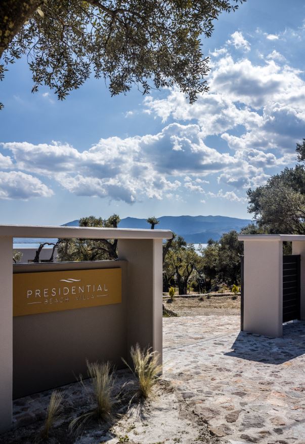 Presidential Beach Villa - Παραθαλάσσια Βίλα Μυτιλήνη