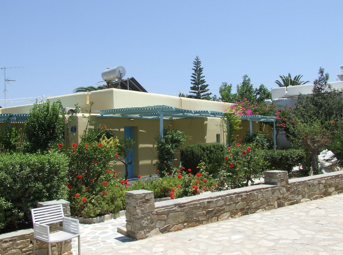 Surfing Beach Huts - Παραθαλάσσια Δωμάτια Σάντα Μαρία Πάρος
