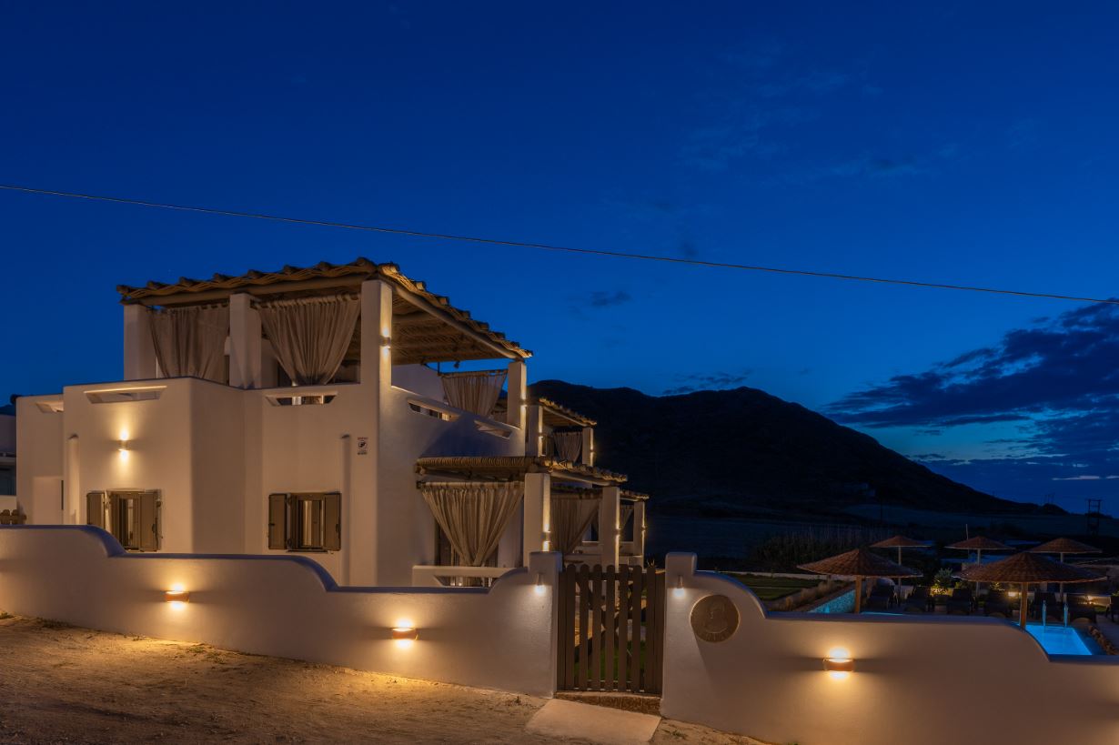 Skyros Trias - Παραθαλάσσια Δωμάτια Μώλος Σκύρος