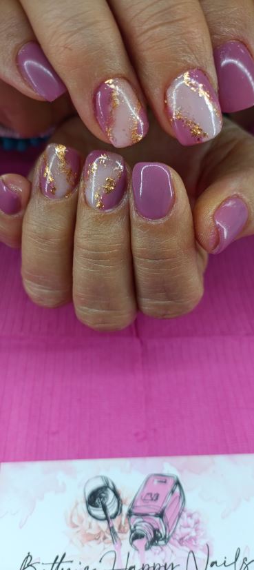 Bettys Happy Nails - Στούντιο Περιποίηση Νυχιών Περιστέρι