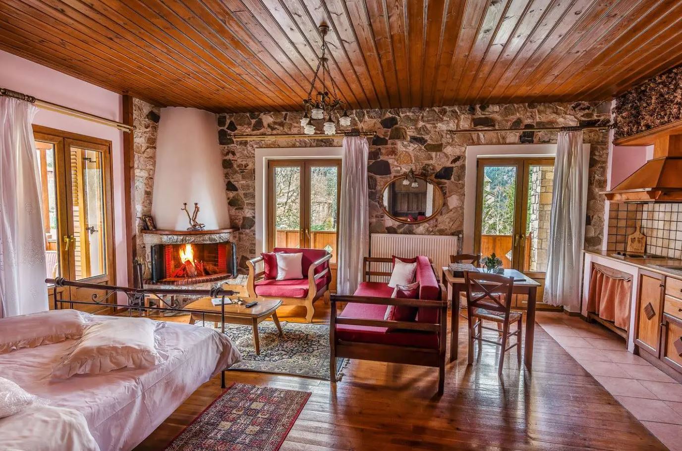 Studio Merses Hotel - Πολυτελείς Σουίτες Μικρό Χωριό