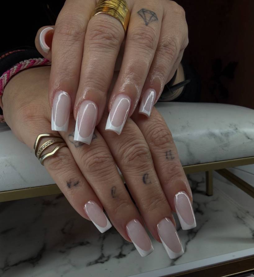 Love Nails & More - Στούντιο Μανικιούρ Πεντικιούρ Αργυρούπολη